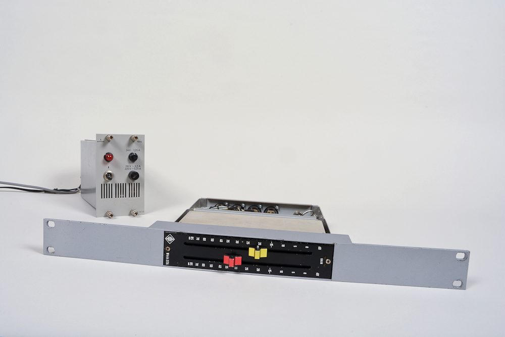 neumann W444a STEREO 中期型 /ドイツ製 1Uダナーラック+ siemens N224a